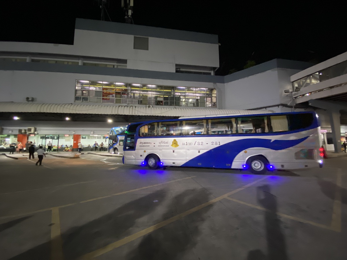 จองตั๋วรถทัวร์ บขส 999 กรุงเทพฯ - บุรีรัมย์ | รถออกจากหมอชิต